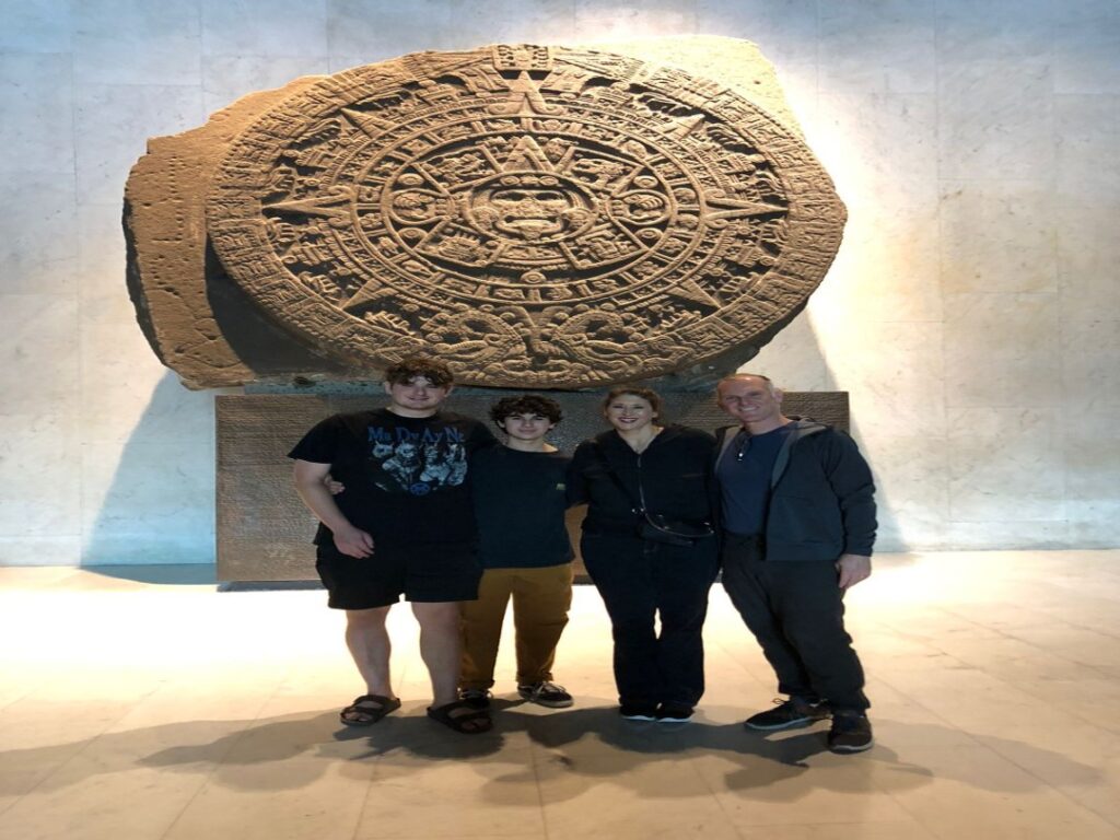 Chapultepec Museum: Visit the Castle Chambers Plus Anthropology Museum ...